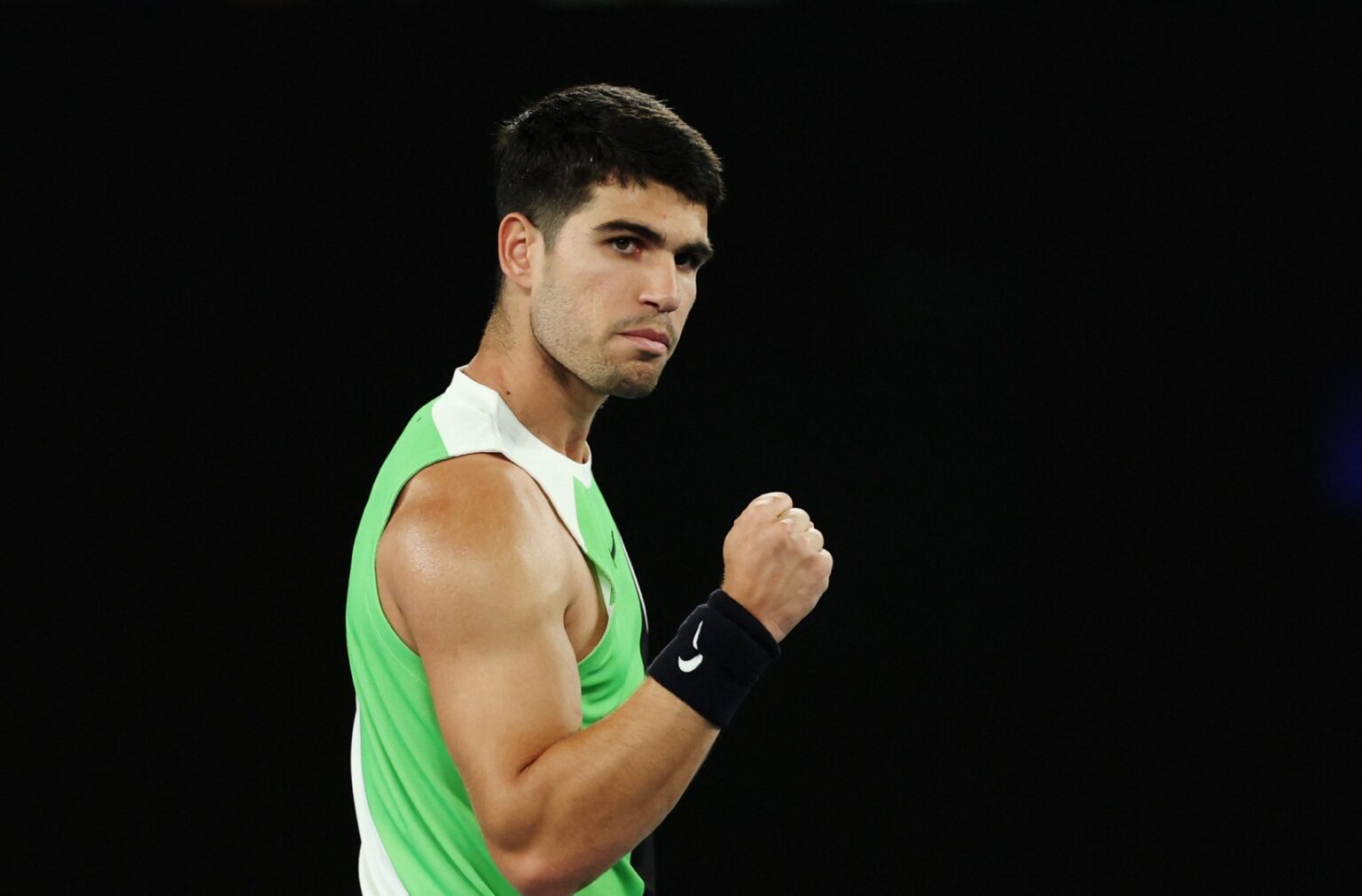 Manchester United are targeting Ruben Neves to bolster their midfield